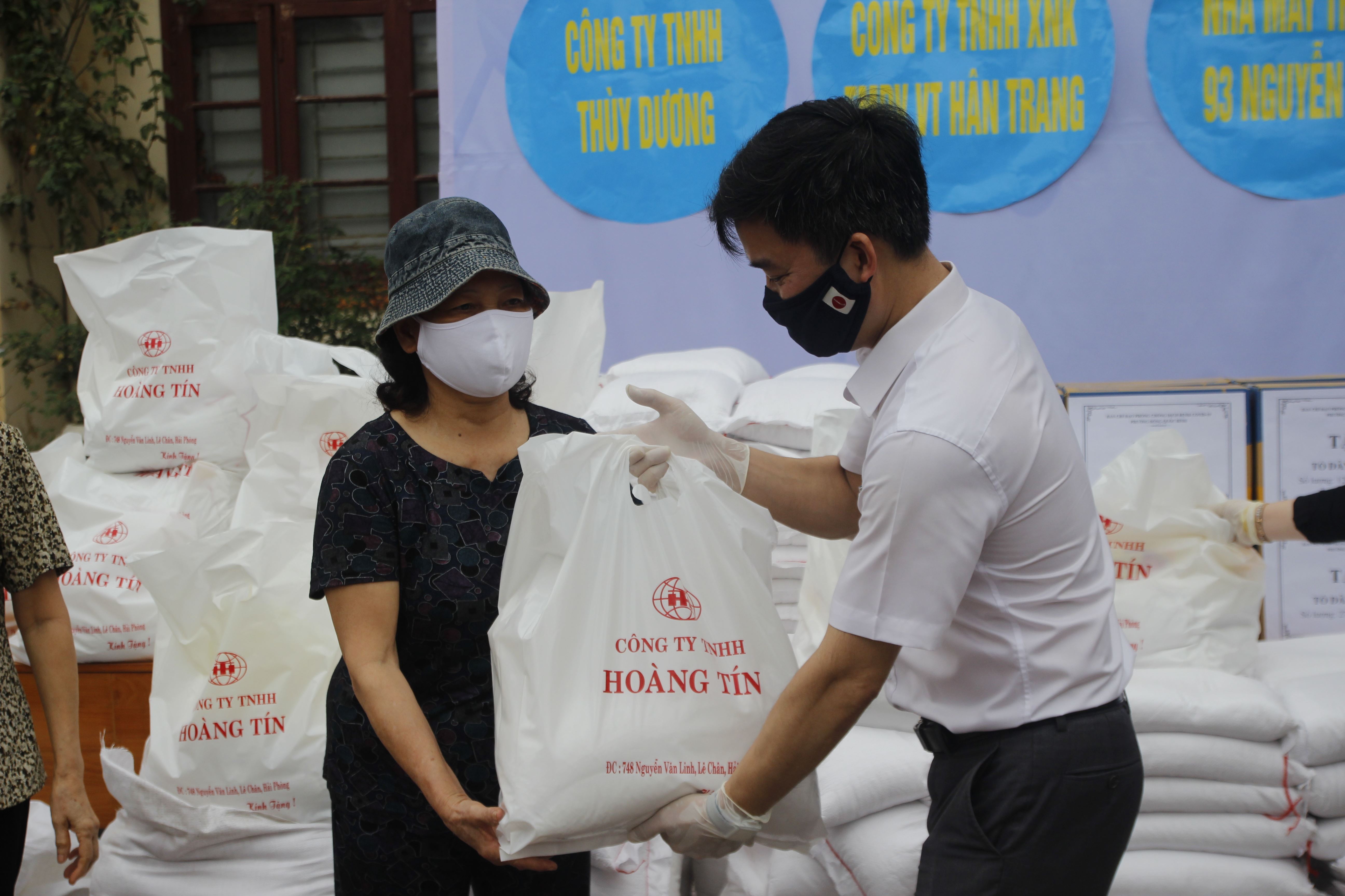 Các hoạt động thiết thực, tình nghĩa của phường Đồng Quốc Bình - chung tay đẩy lùi dịch bệnh ...